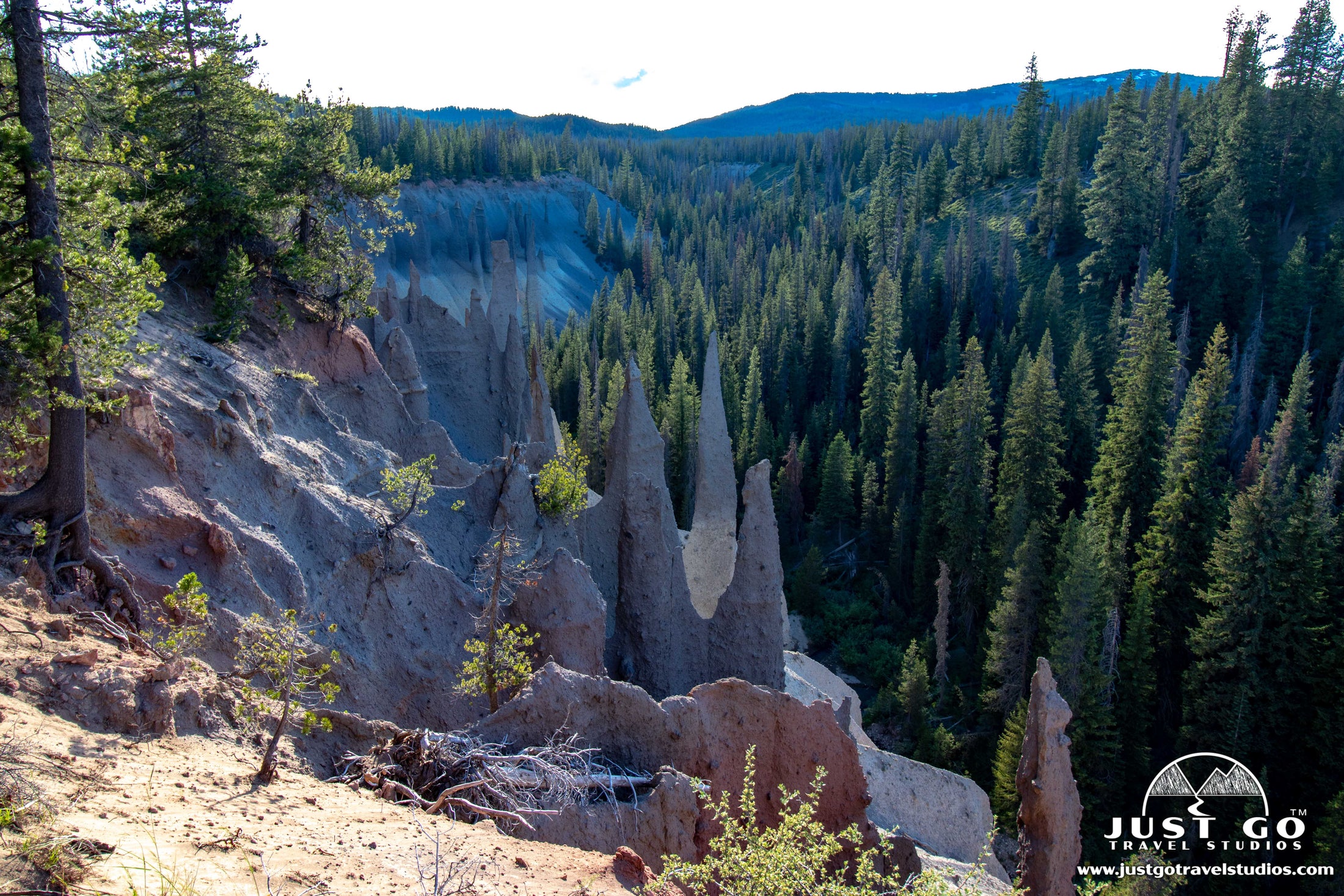 Pinnacles Trail in Crater Lake National Park – Just Go Travel Studios